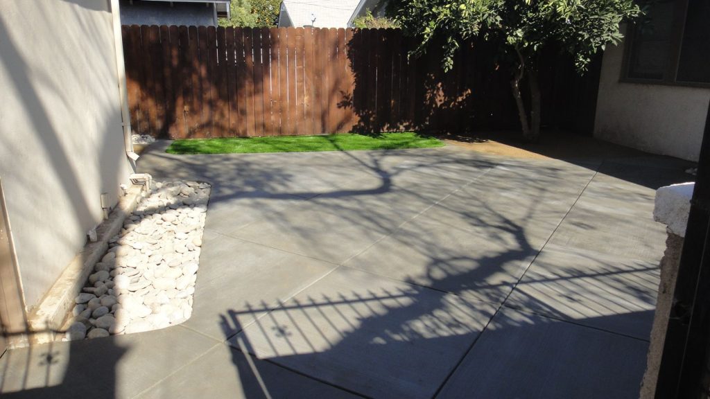 Courtyards – OUTBACK CONCRETE